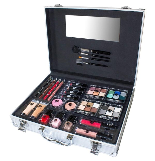 2K Beauty Unlimited Train Case Set | CDON
