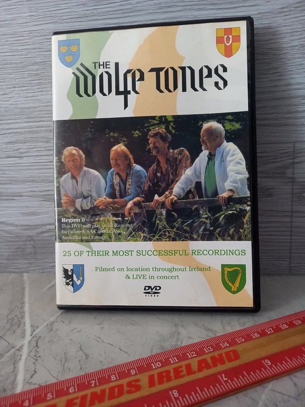The Wolfe Tones 25 of Their Most Successful Recordings Live in Concert ...