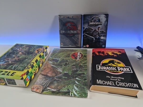 Jurassic World Book Puzzle Poster Collection Jurassic Park The DVD ...