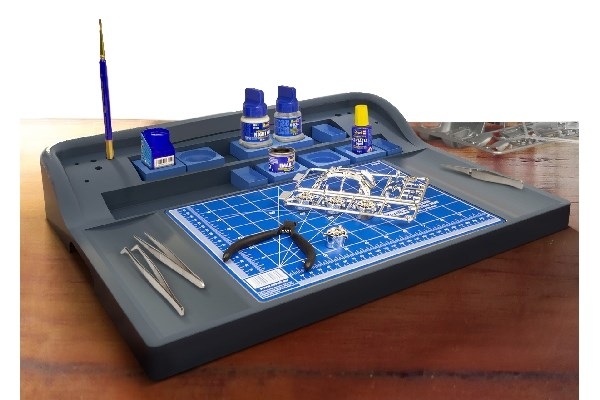 Revell Arbeidsstasjon | CDON