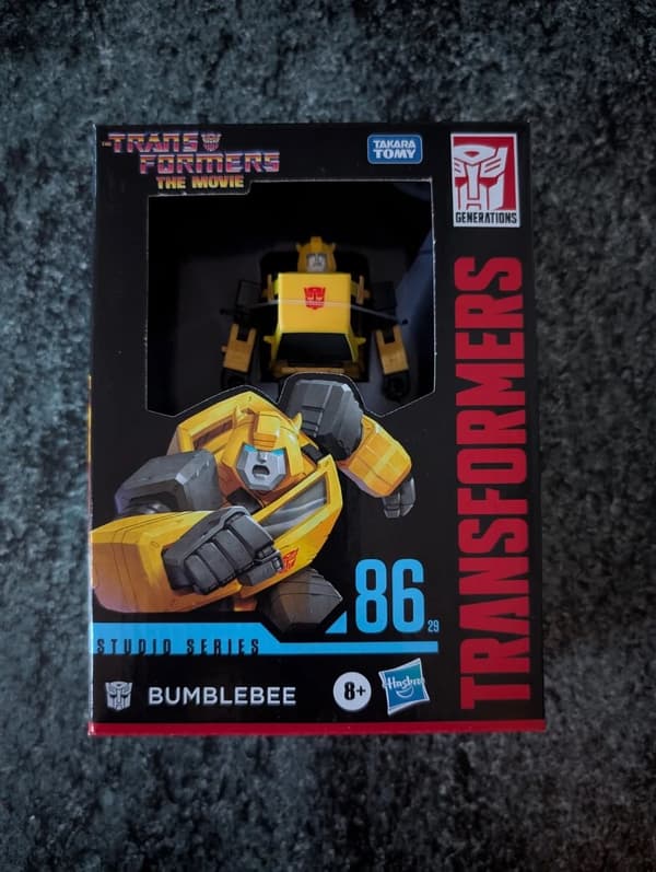 Transformers Studio Series '86 Deluxe Class Bumblebee Figure | CDON