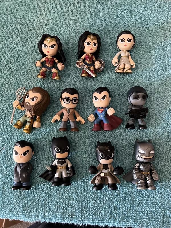 11 x Mystery Mini Funko Pop Vinyl Figures DC Batman Vs Superman Dawn Of ...