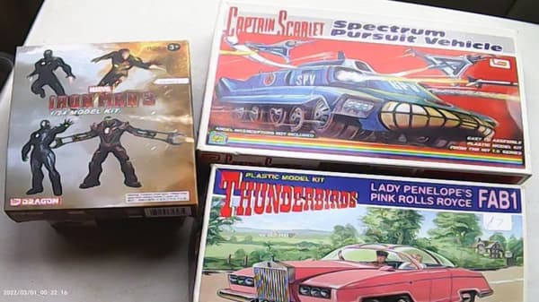 FILM AND TV SCI-FI CHARACTER MODEL KITS - VARIOUS MANUFACTUERS & SCALES ...