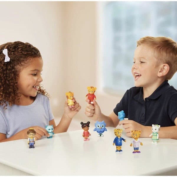 Daniel Tiger's Neighborhood Vänner & Familj Figurset (10-pack) | CDON