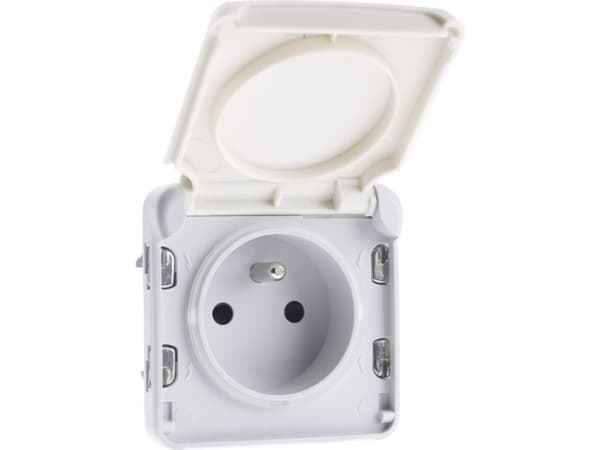 Legrand PLEXO55 Single socket w/u 16A with shutters white (069622) | CDON