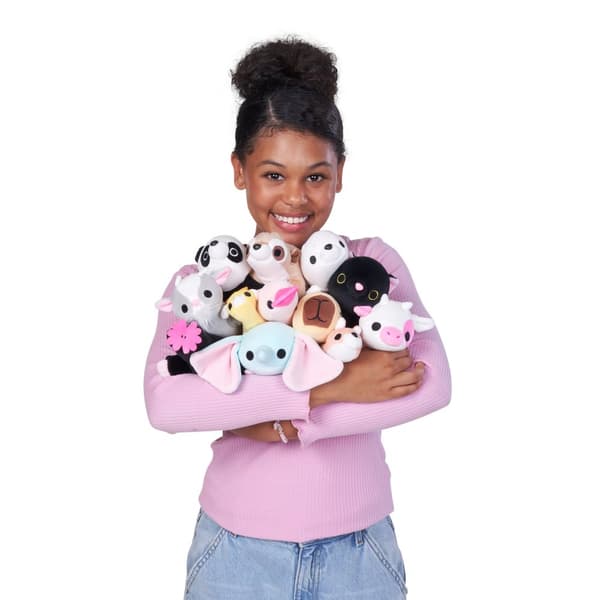 Hug A Lumps Baby Graham Goat | CDON