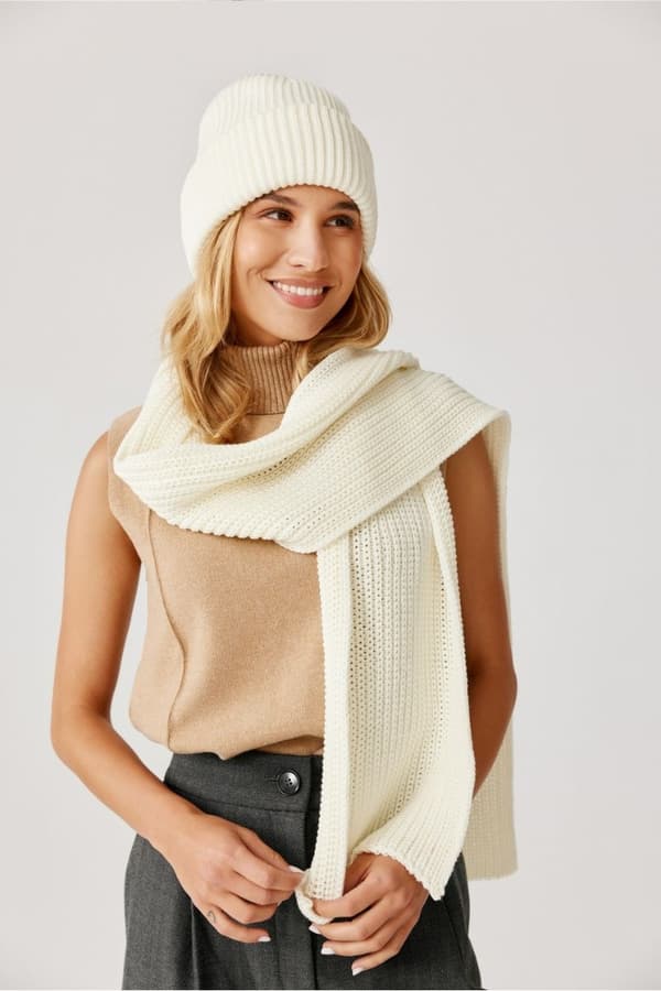 COCO Merinoullshalsduk - OFF WHITE | CDON