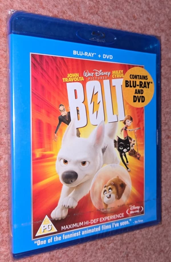 Bolt Combi Pack (Blu-ray + DVD) John Travolta, Miley Cyrus, Brand New ...