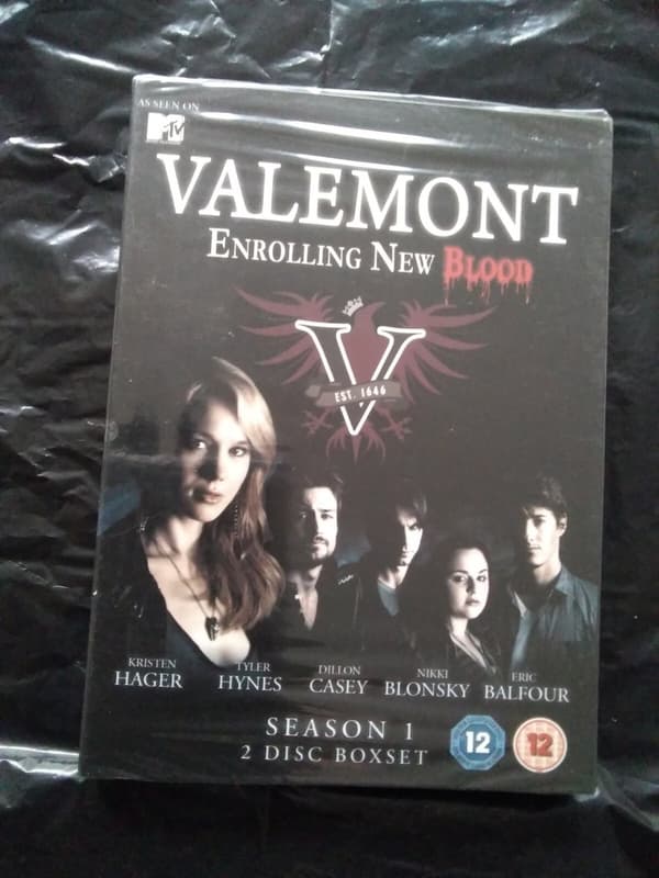 VALEMONT ENROLLING BLOOD SEASON 1 DVD Brand New | CDON