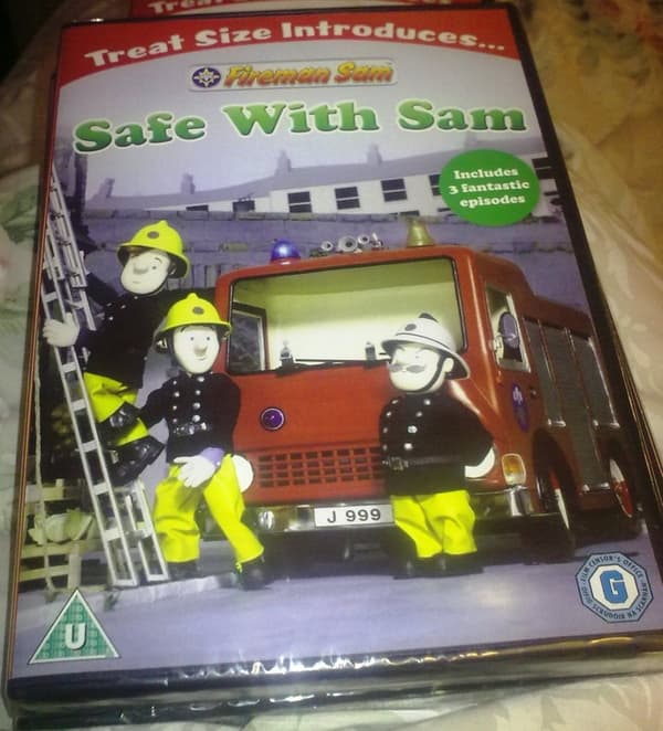 FIREMAN SAM DVDs X 4, SAFE WITH SAM, THE KITE, FLAT TYRE, SAM`S DAY OFF ...